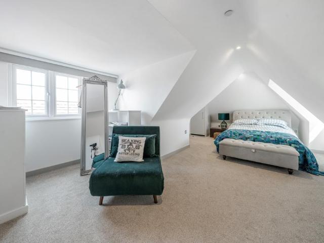 1 bedroom flat for sale