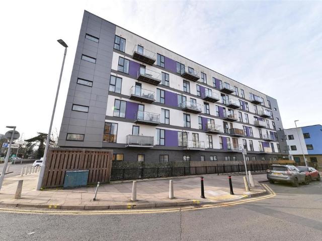 1 bedroom flat for sale