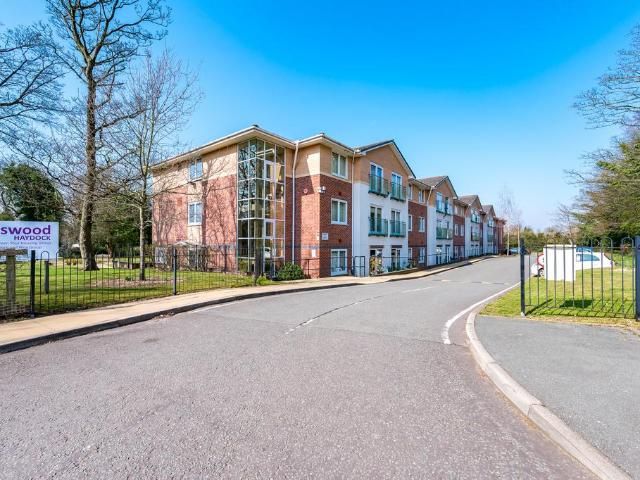 1 bedroom flat for sale