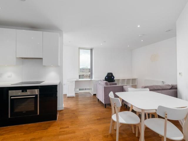 1 bedroom flat for sale