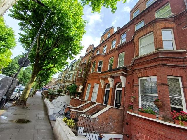 1 bedroom flat for sale