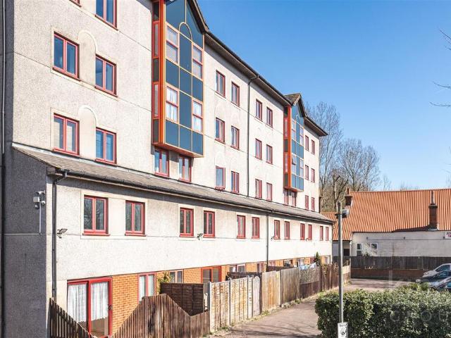 1 bedroom flat for sale