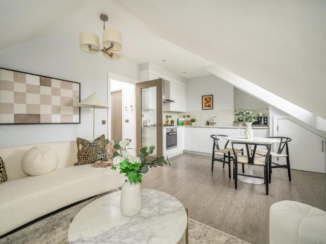 1 bedroom flat for sale