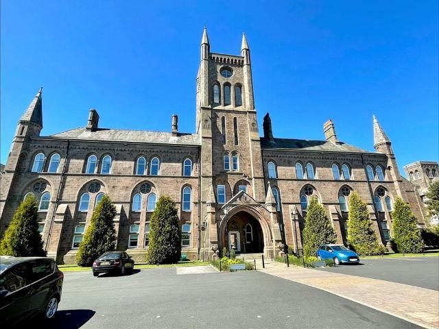 1 bedroom flat for sale