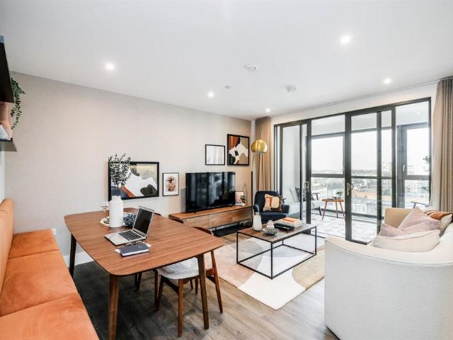 1 bedroom flat for sale