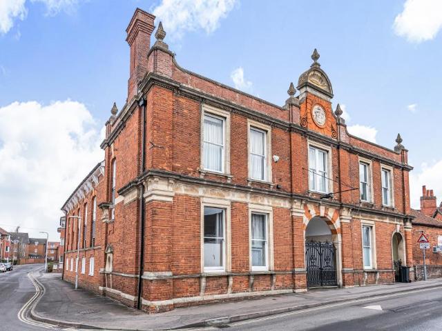 1 bedroom flat for sale