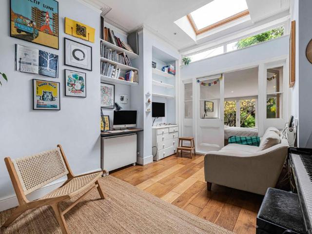 1 bedroom flat for sale