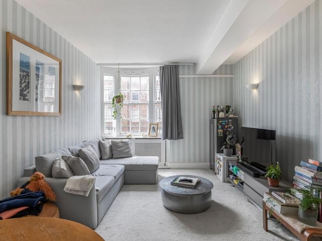 1 bedroom flat for sale