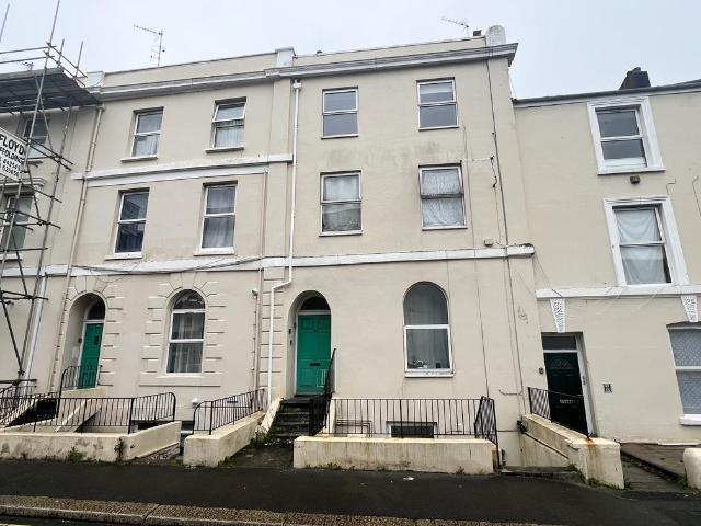1 bedroom flat for sale