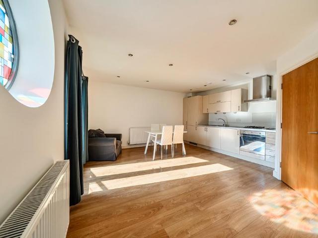 1 bedroom flat for sale