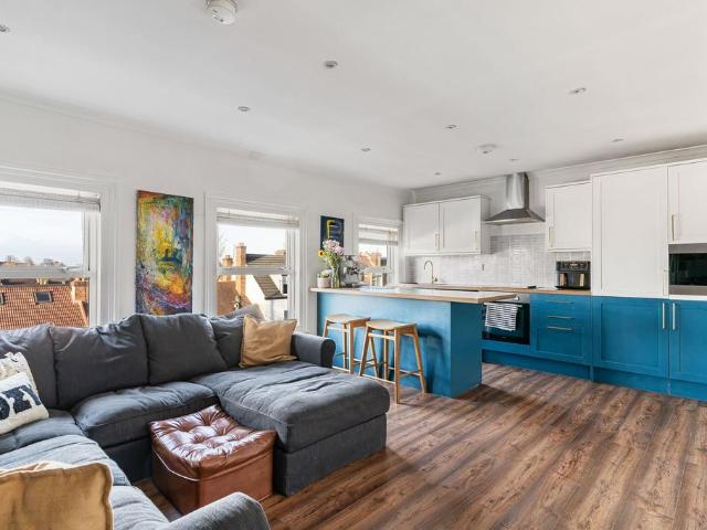 1 bedroom flat for sale