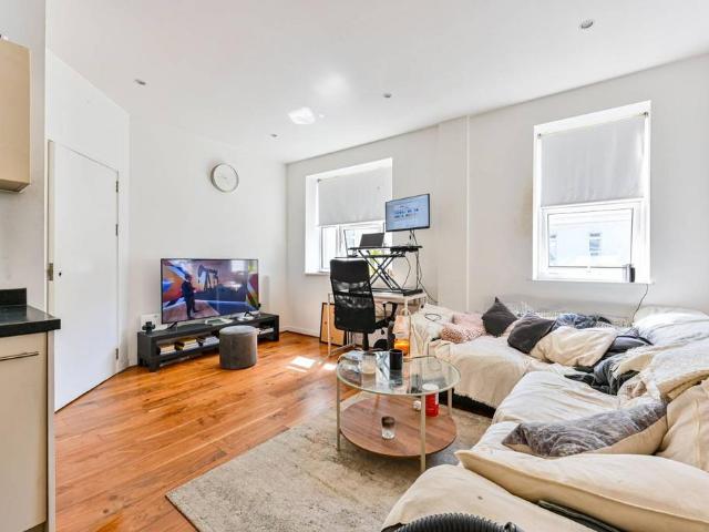 1 bedroom flat for sale