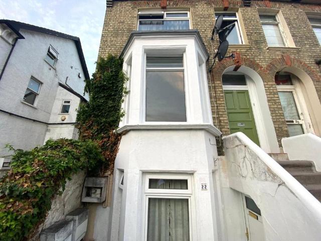 1 bedroom flat for sale