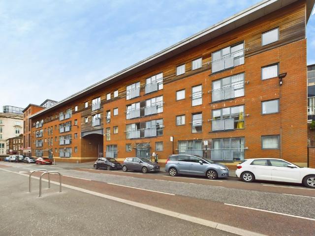 1 bedroom flat for sale