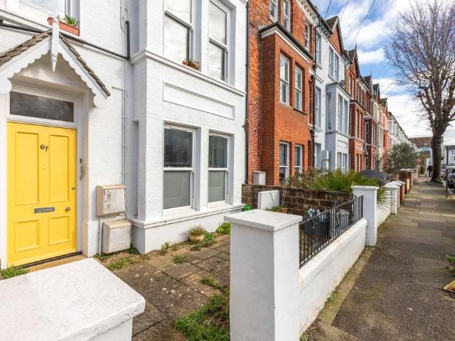 1 bedroom flat for sale