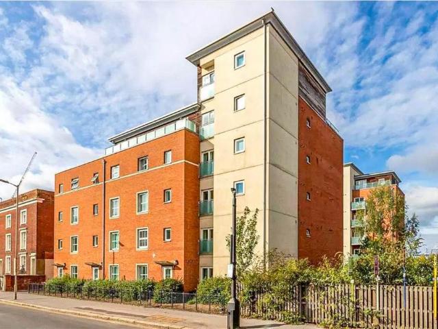 1 bedroom flat for sale