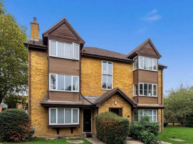 1 bedroom flat for sale