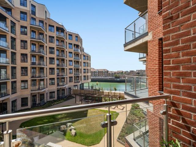 1 bedroom flat for sale