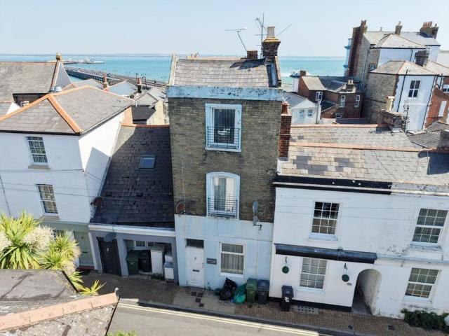 1 bedroom flat for sale