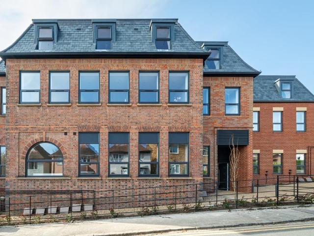 1 bedroom flat for sale