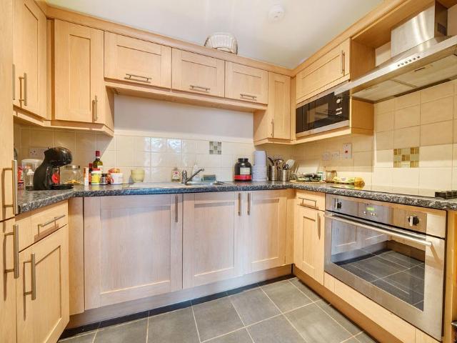 1 bedroom flat for sale