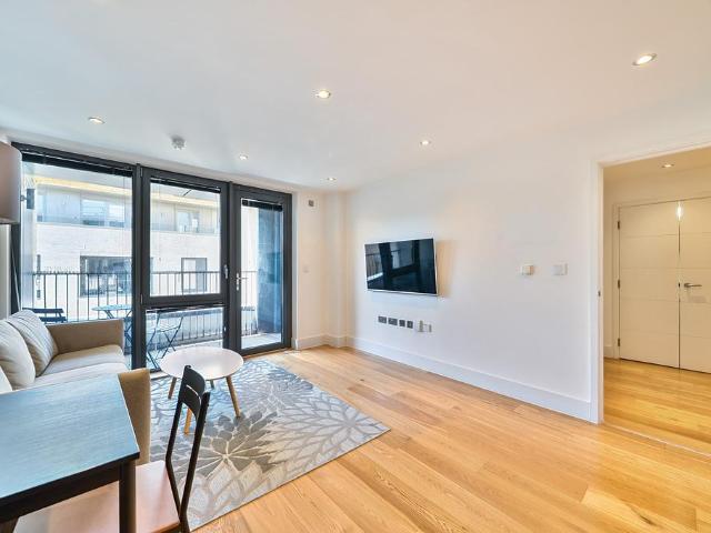 1 bedroom flat for sale
