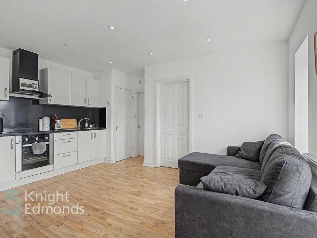 1 bedroom flat for sale