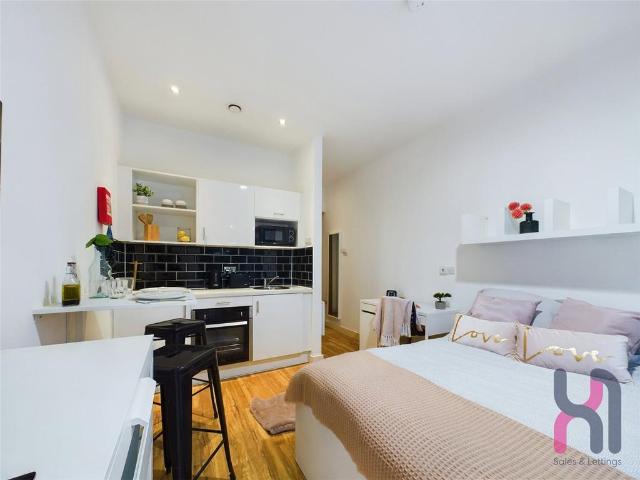 1 bedroom flat for sale