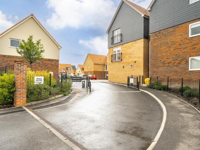 1 bedroom flat for sale
