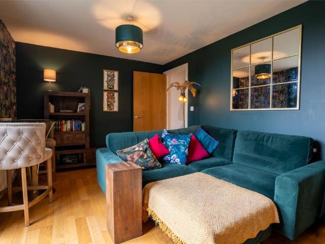1 bedroom flat for sale