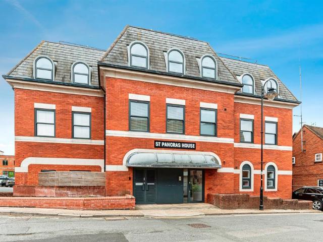 1 bedroom flat for sale