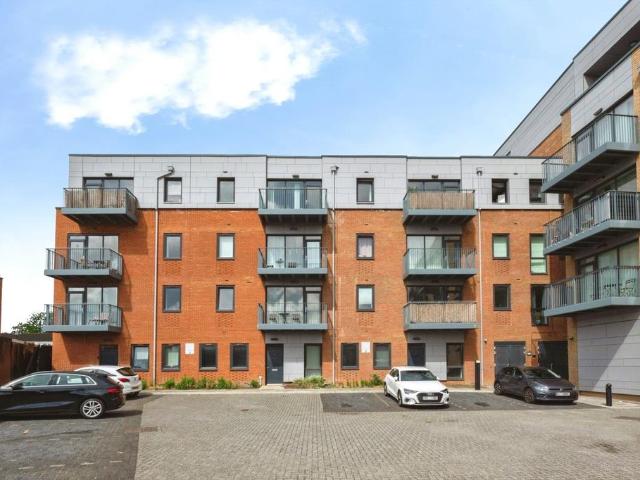 1 bedroom flat for sale