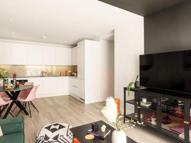1 bedroom flat for sale