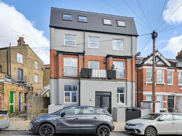 1 bedroom flat for sale