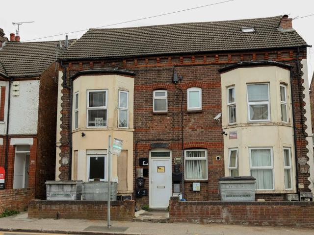 1 bedroom flat for sale