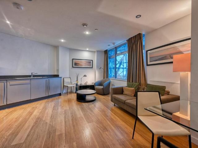 1 bedroom flat for sale