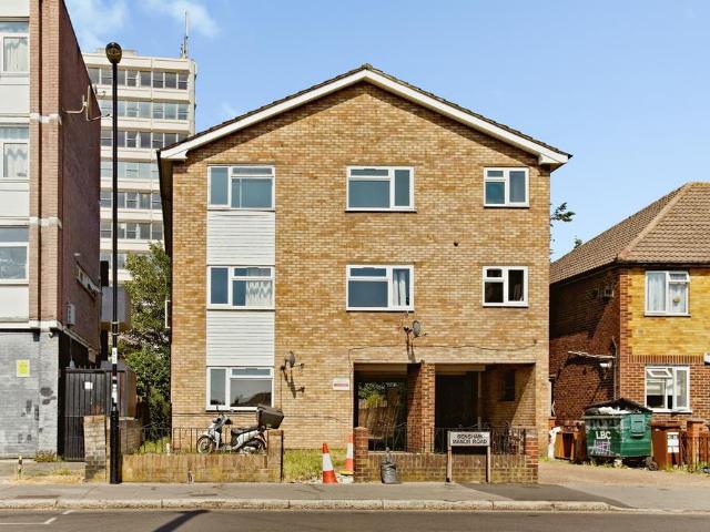 1 bedroom flat for sale