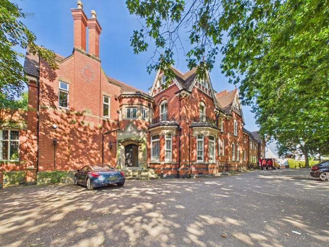 1 bedroom flat for sale