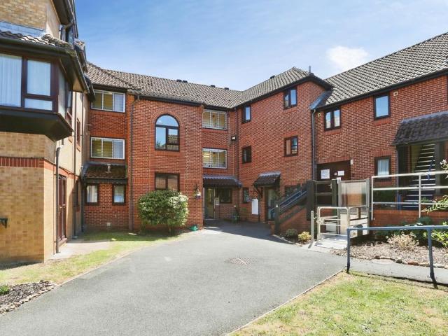 1 bedroom flat for sale