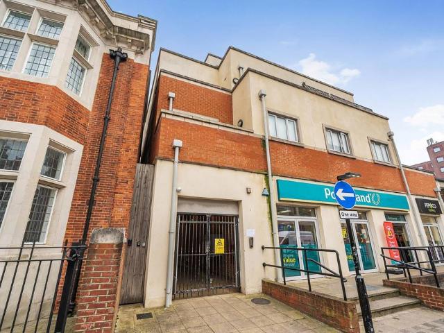 1 bedroom flat for sale