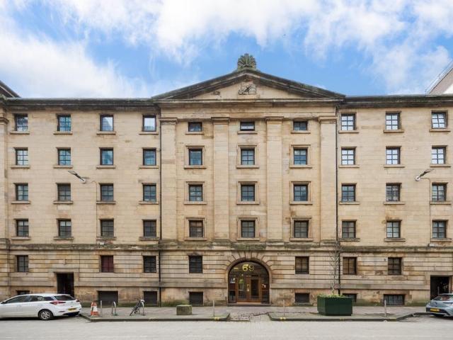 1 bedroom flat for sale