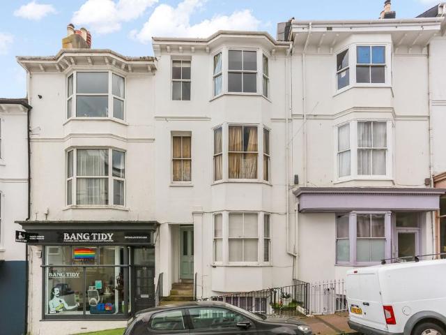 1 bedroom flat for sale