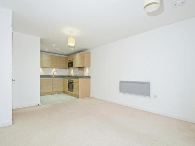 1 bedroom flat for sale