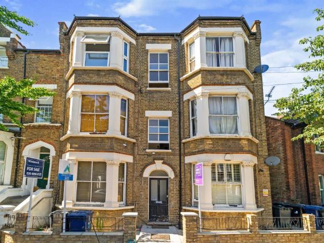 1 bedroom flat for sale