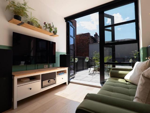 1 bedroom flat for sale