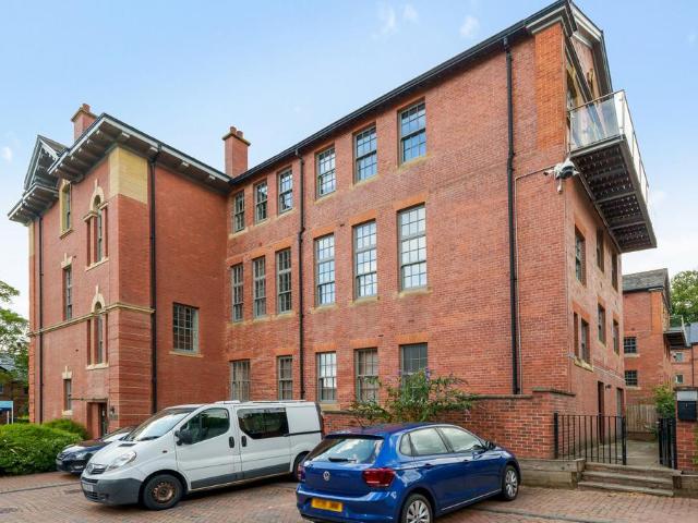 1 bedroom flat for sale