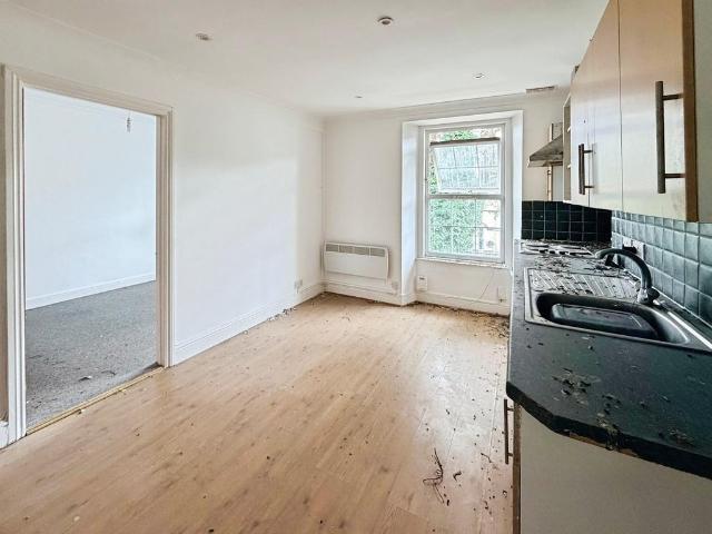 1 bedroom flat for sale