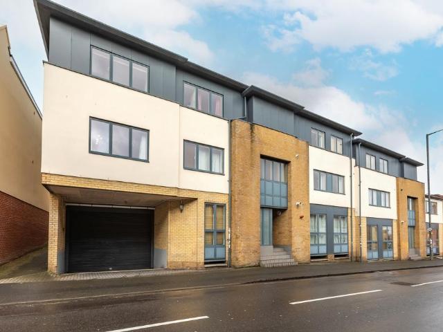 1 bedroom flat for sale