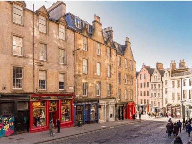 1 bedroom flat for sale, 86/3 West Bow, Grassmarket, Old Town.
