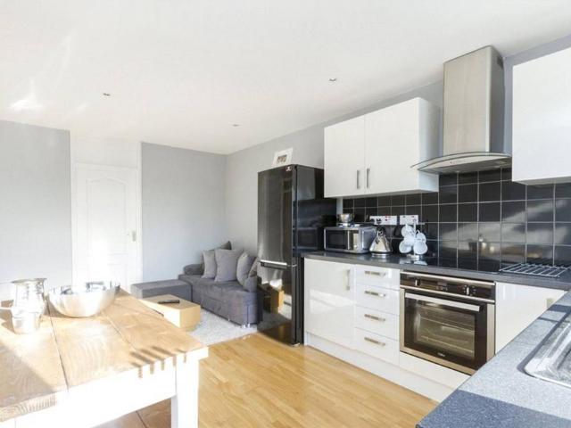 1 bedroom flat for sale
